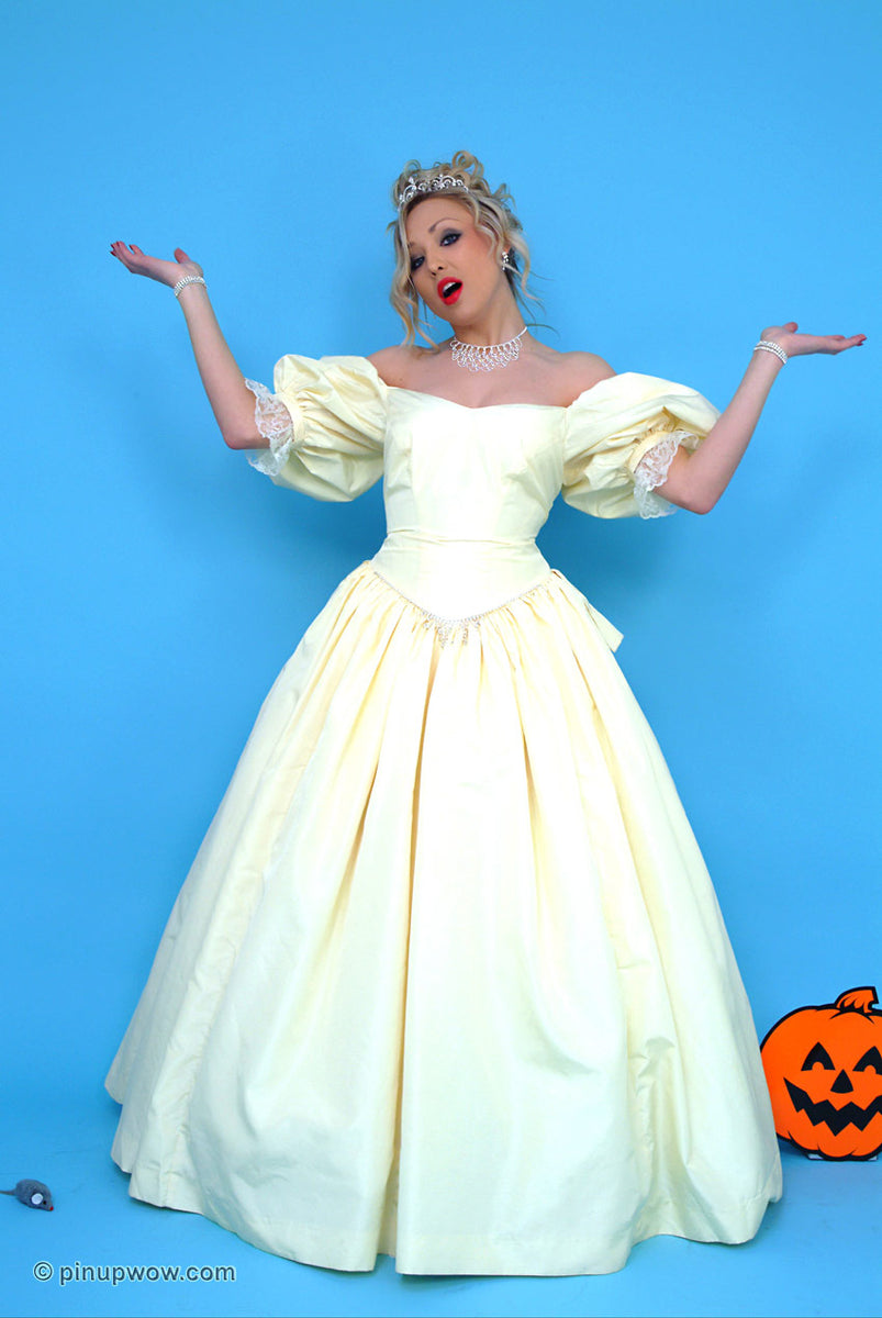 Danni King in Cinderella Wow! (photoset) – pinupwow